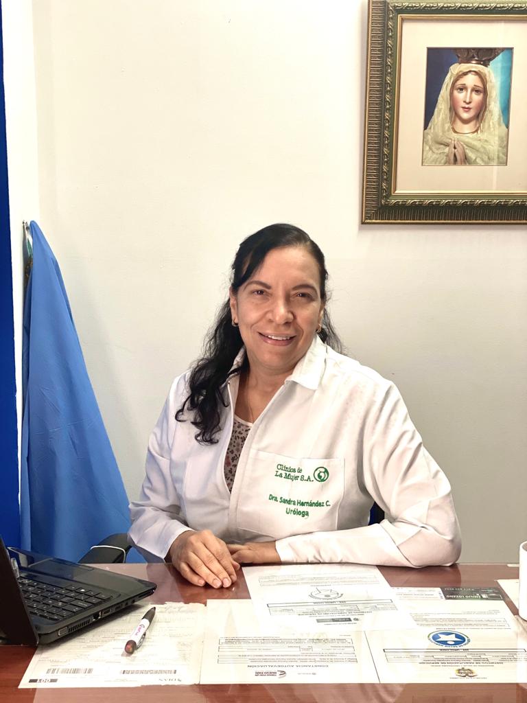 Dra Sandra Hernandez Urologa en Santa Marta | Saludamos